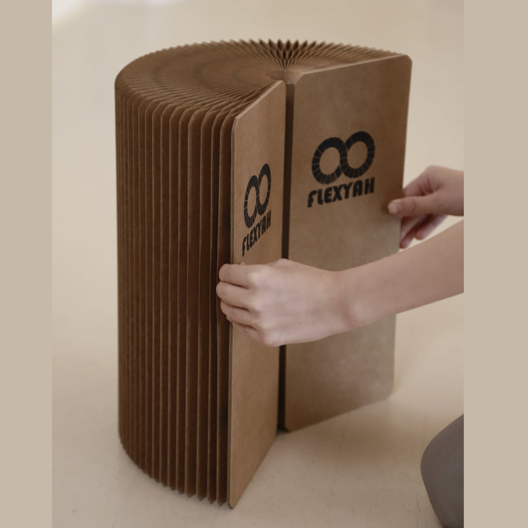 Compass - Round Expandable Table – Expand Furniture